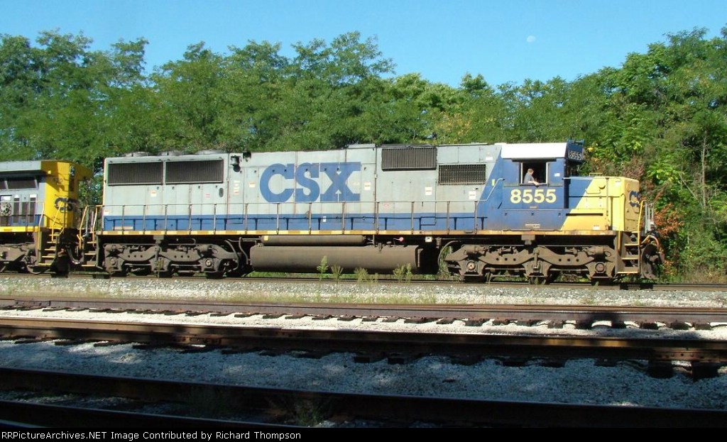 CSX 8555